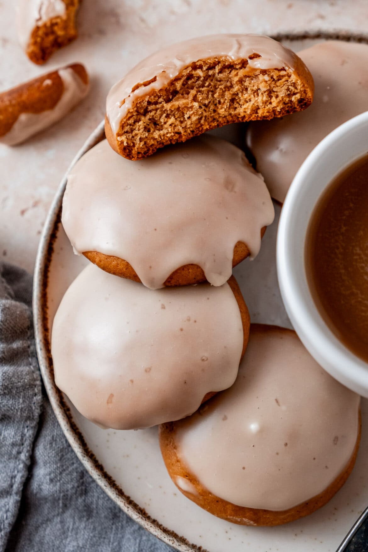 Russian Pryaniki (Honey Spice Cookies) - Whisked Away Kitchen